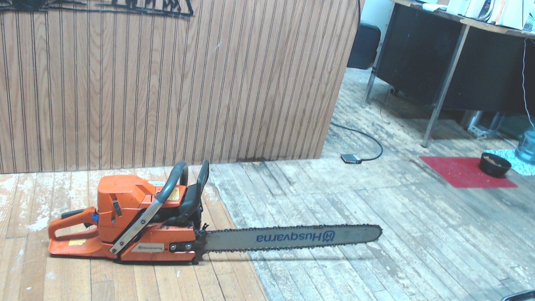 Husqvarna 372XP Chainsaw | Phillips & Sons Pawnbrokers