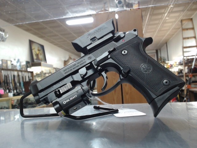 Beretta 92X. 9mm Semi-Auto pistol. Burris Fastfire 3 Sight and Light ...
